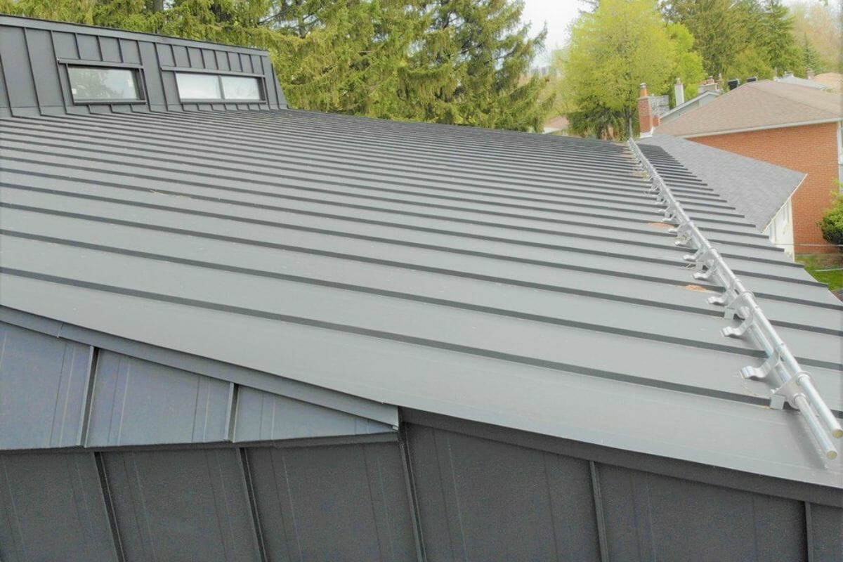 Explore 5 Low Slope Roof Options for Modern Architecture